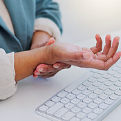 Business woman, hands and wrist pain from carpal tunnel syndrome ...