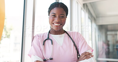 Senior nurse, applause and healthcare team to celebrate success or ...